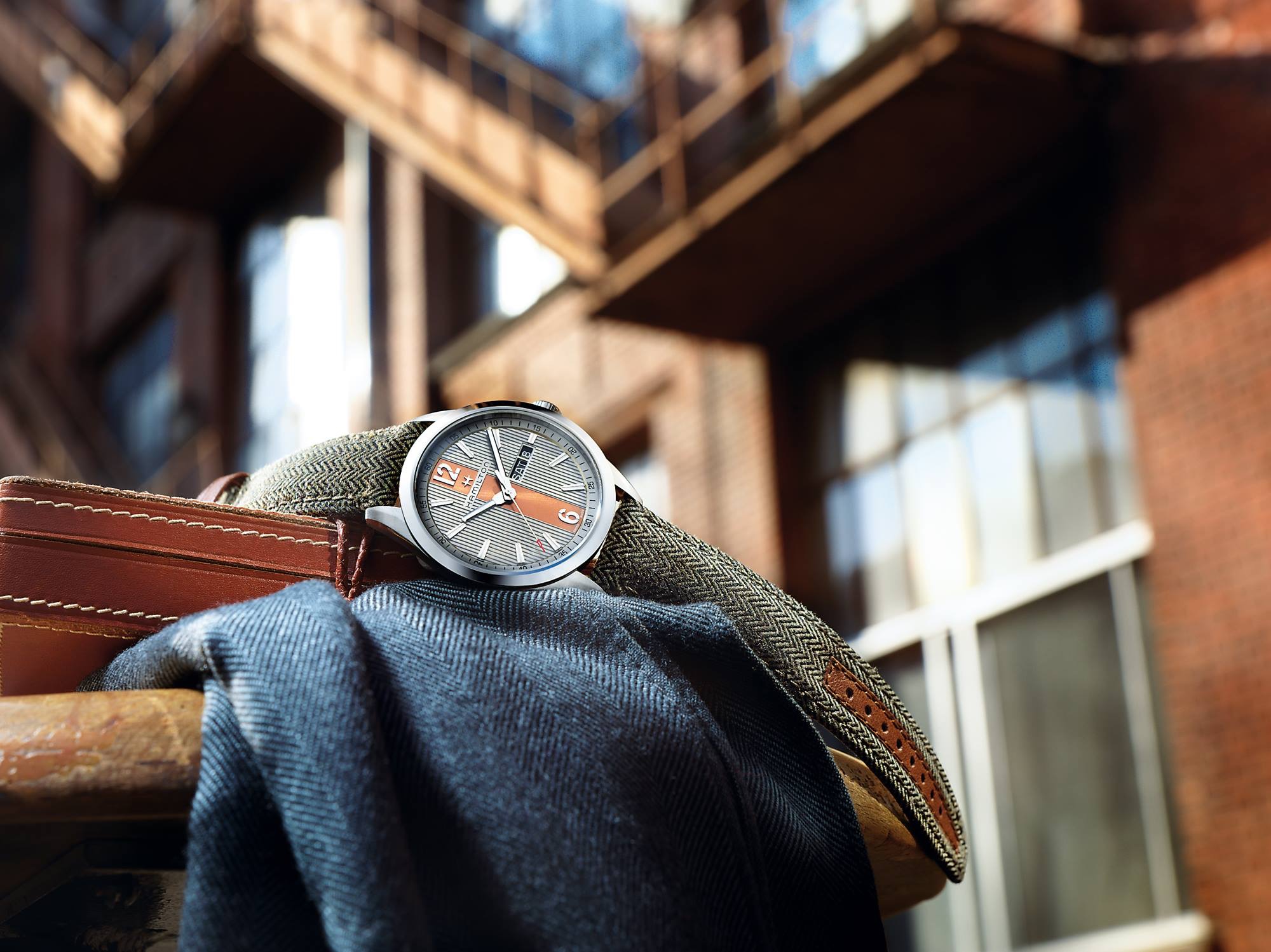 Peering At Time & Watches: LifeTime Magazine | History of Watches